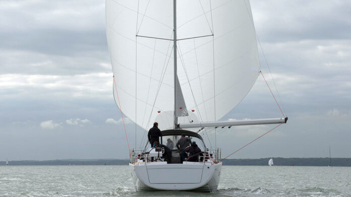 Code Zero Segel kaufen: Modelle, Material, Bauarten, Varianten