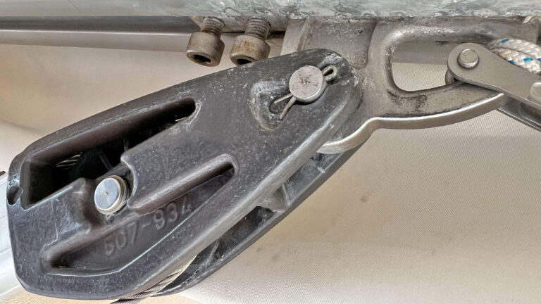 Foto-Anleitung: Gasdruckfeder im Seldén-Rodkicker tauschen